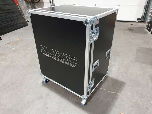 Flight case motorsport avec bacs - Flight case COnEX